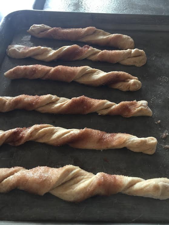 Large Sticky Cinnamon Twists ⋆ HarvestHER